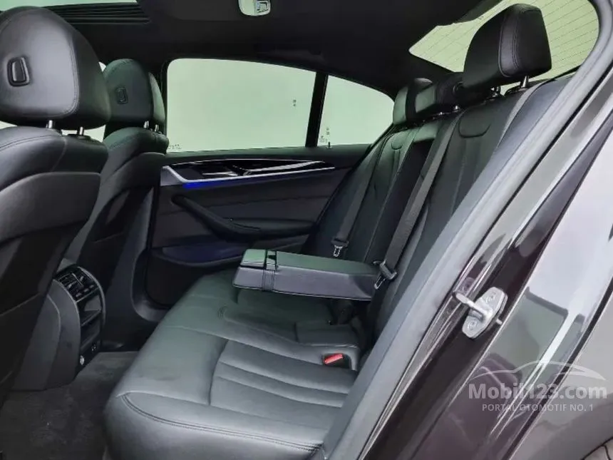 Jual Mobil BMW 520i 2020 2.0 di DKI Jakarta Automatic Sedan Hitam Rp ...