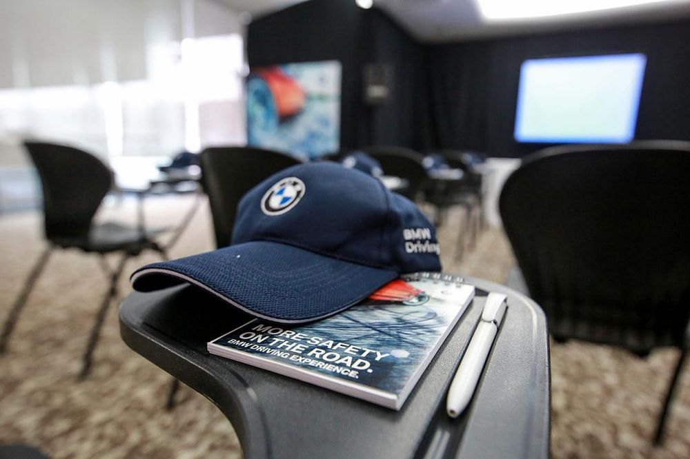 BMW Driver Training 2017 - Back To Basics - Auto News - Carlist.my