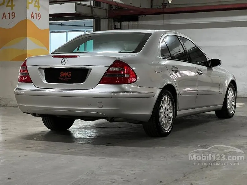 Jual Mobil Mercedes-Benz E260 2004 E260 2.6 di DKI Jakarta Automatic Sedan Abu-abu Rp 189.000. ...