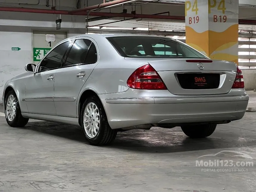 Jual Mobil Mercedes-Benz E260 2004 E260 2.6 di DKI Jakarta Automatic Sedan Abu-abu Rp 189.000. ...