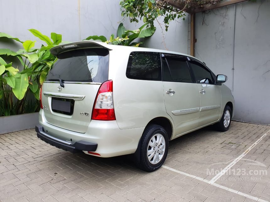Jual Mobil Toyota Kijang Innova 2011 G 2.0 di Jawa Barat Manual MPV ...