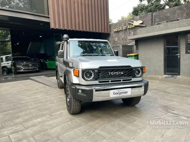 Jual Toyota Land Cruiser Bekas di Maluku Harga Kredit Murah | Mobil123