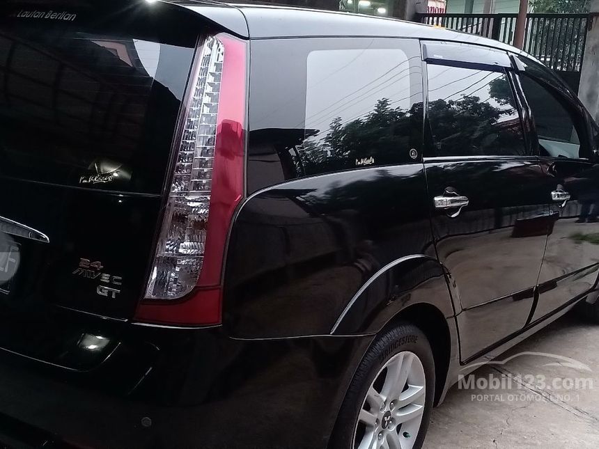 Jual Mobil Mitsubishi Grandis 2010 GT 2.4 di Banten Automatic MPV Hitam ...