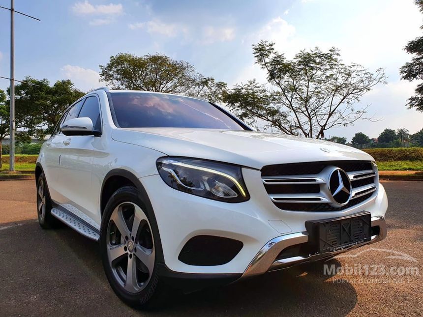 Jual Mobil Mercedes-Benz GLC250 2016 Exclusive 4MATIC 2.0 di DKI ...