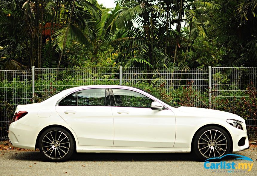 Review: Mercedes-Benz C300 (W205) AMG Line – Is there such a thing as ...