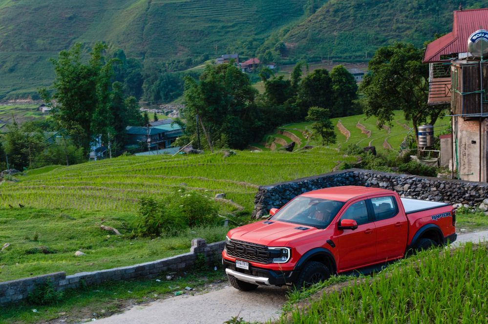 2023 Ford Ranger Raptor - Twin Test In Vietnam - PHOTOS | Carlist.my