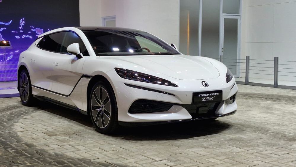 Lebih Dekat Dengan Denza Z9GT, Mobil Sport EV yang Canggih dan Cerdas ...