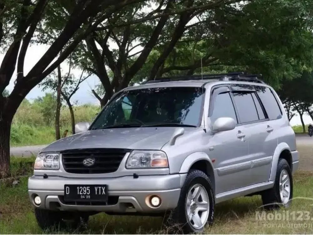 Suzuki Escudo 2005 Bekas Harga Miring Mulai Rp40 juta - Mobil Bekas ...