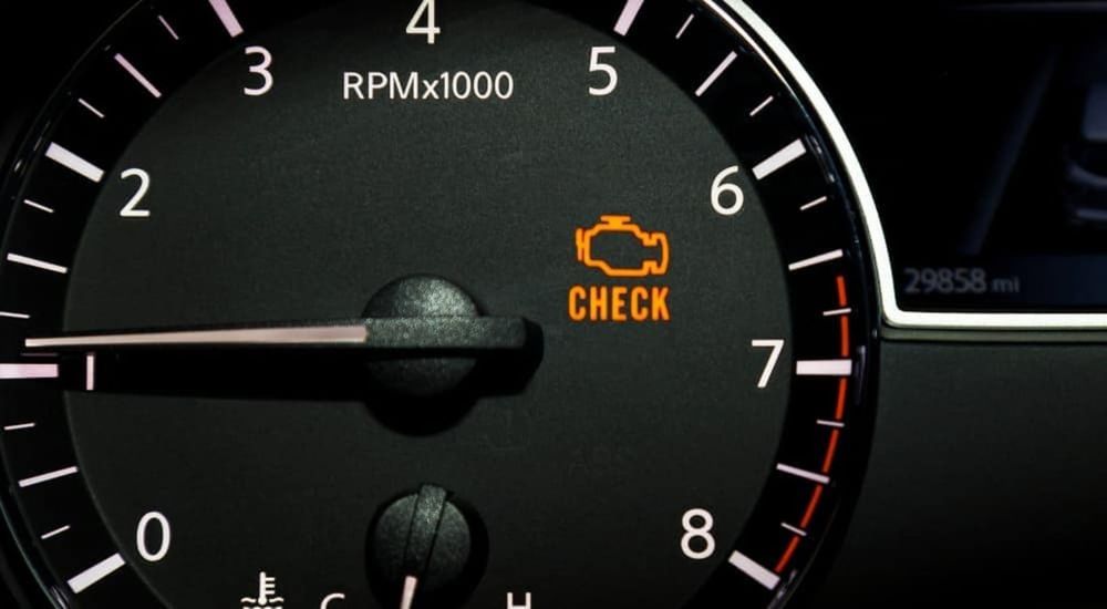 Beberapa Alasan Umum Lampu Check Engine Menyala - Panduan Pembeli ...