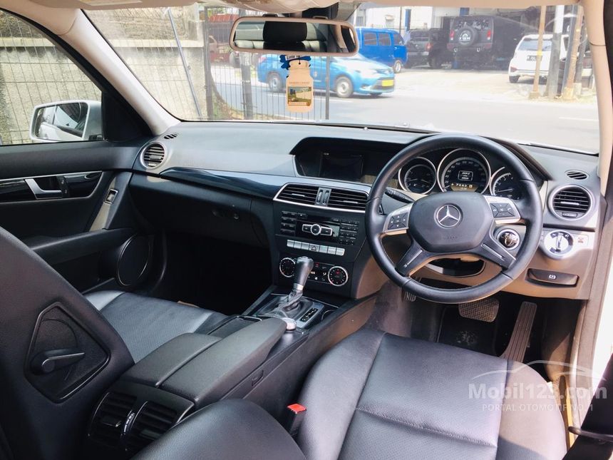 Jual Mobil Mercedes-Benz C200 2012 CGI 1.8 di DKI Jakarta Automatic ...