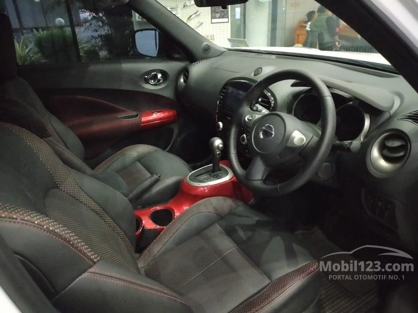 Jual Mobil Nissan Juke 2018 RX Red Interior 1.5 di Jawa Barat Automatic ...