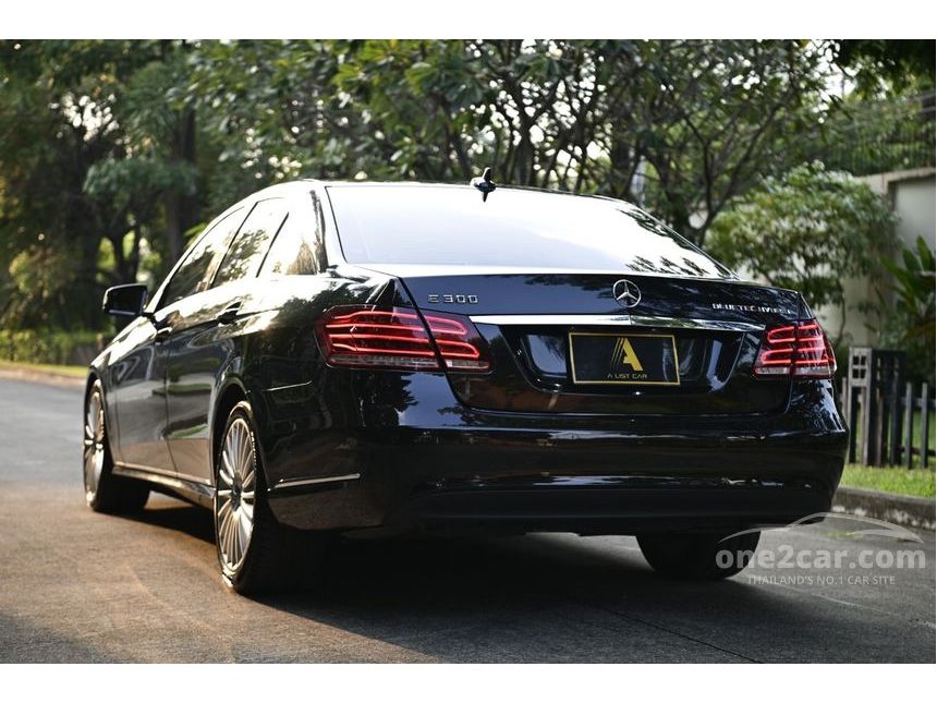 Mercedes-Benz E300 2015 Executive Blue TEC HYBRID 2.1 in กรุงเทพและ ...