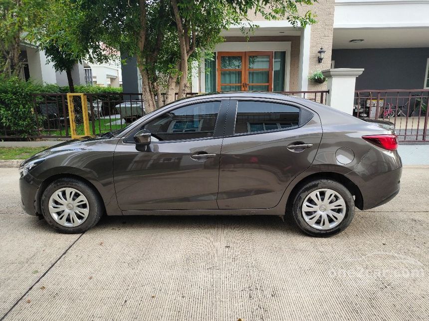 Mazda 2 2016 Standard 1.3 in กรุงเทพและปริมณฑล Automatic Sedan สีน้ำตาล ...