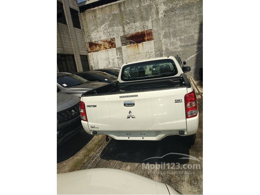 Jual Mobil Mitsubishi Strada Triton 2017 2.5 di DKI Jakarta Manual ...