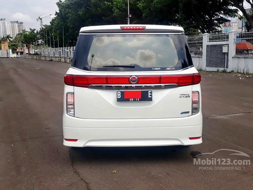 Jual Mobil Nissan Elgrand 2013 Highway Star 2.5 di DKI Jakarta Automatic MPV Putih Rp 439.000. ...