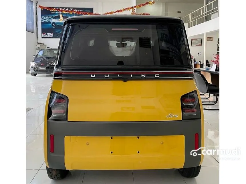 Jual Mobil Wuling EV 2023 Air ev Long Range di Jawa Barat Automatic ...