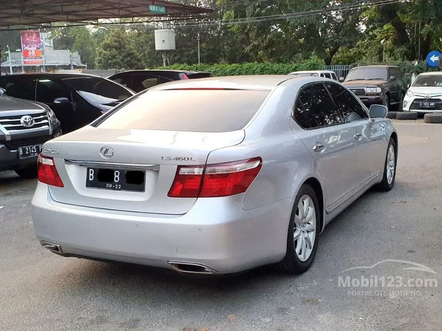 Jual Mobil Lexus LS460L 2007 4.6 di DKI Jakarta Automatic Sedan Silver ...