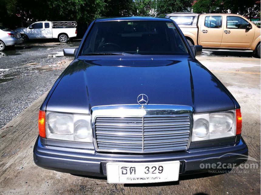 Mercedes-Benz 220E 1995 2.2 in ภาคตะวันออก Automatic Sedan สีเทา for ...