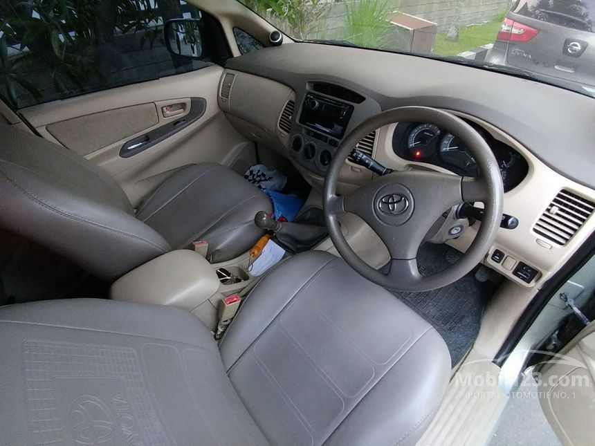 Jual Mobil Toyota Kijang Innova 2005 G 2.0 di Jawa Timur Manual MPV ...