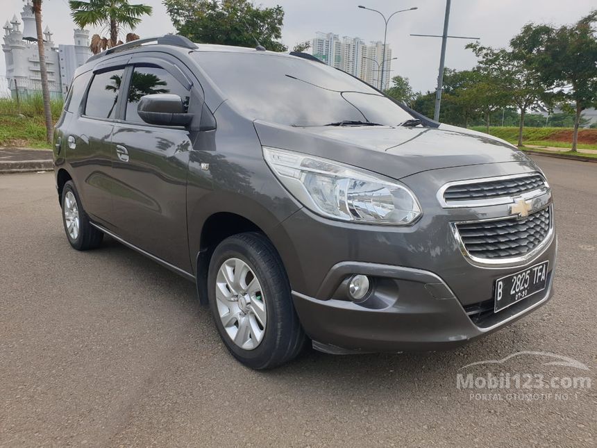 Jual Mobil Chevrolet Spin 2015 LTZ 1.5 di DKI Jakarta Manual SUV Abu ...