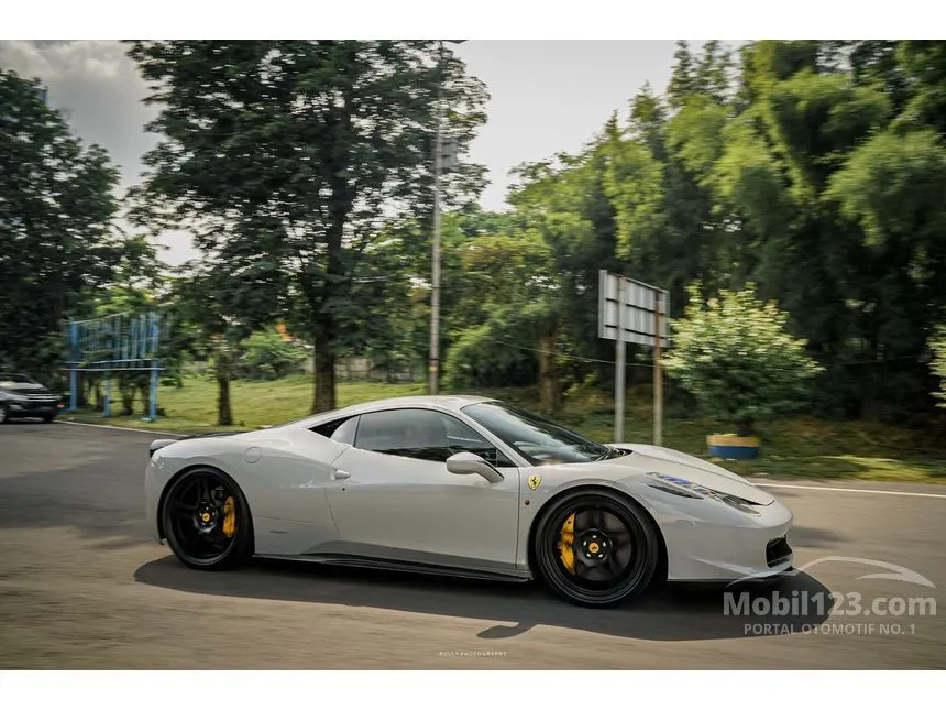 Jual Mobil Ferrari 458 2011 Italia 4.5 di Jawa Timur Automatic Coupe Kuning Rp 5.450.000.000 ...