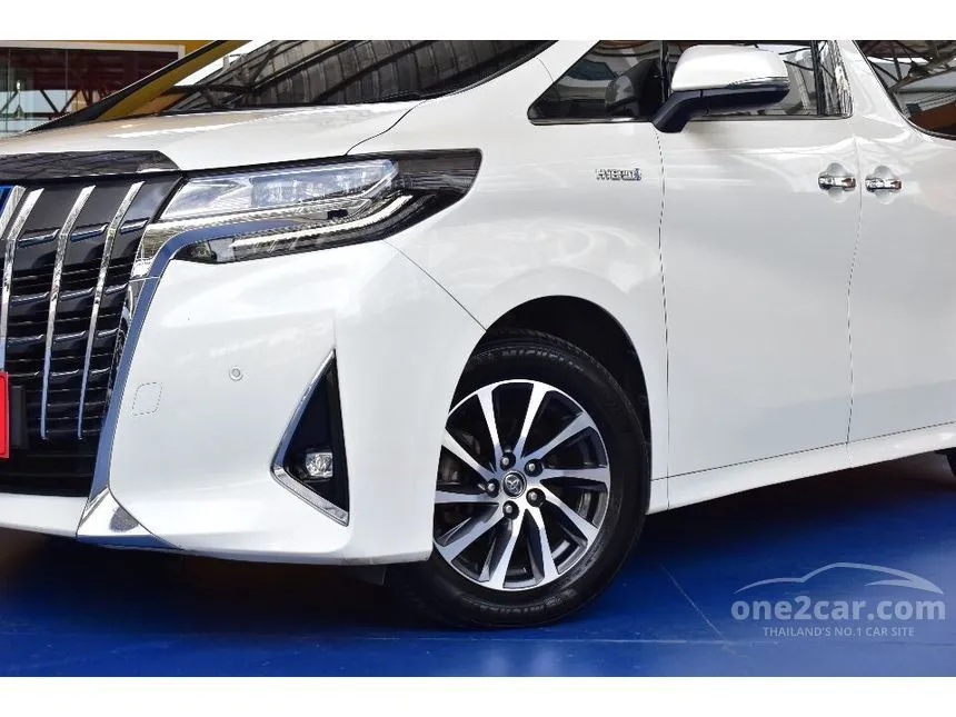 2017 Toyota Alphard 2.5 (ปี 15-23) HYBRID E-Four 4WD Van for sale on ...