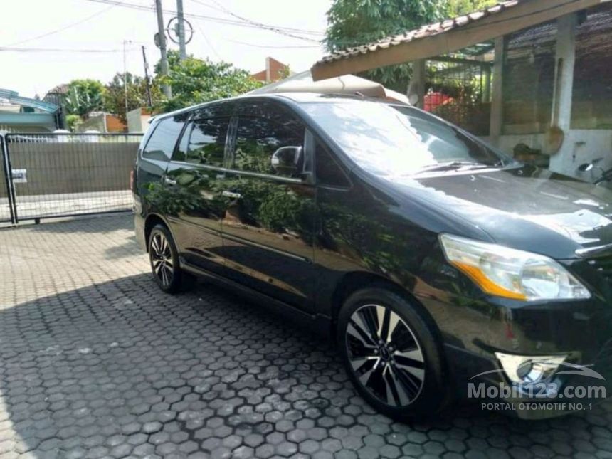 Jual Mobil Toyota Kijang Innova 2010 V 2.0 di DKI Jakarta Automatic MPV ...