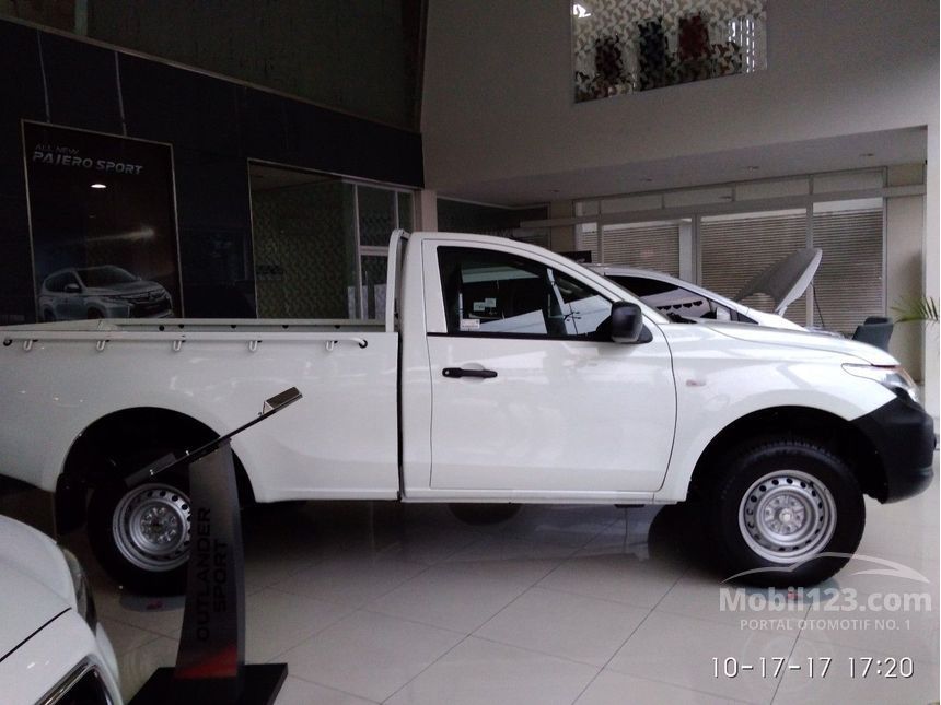 Jual Mobil Mitsubishi Strada Triton 2017 2.5 di DKI Jakarta Manual Pick ...