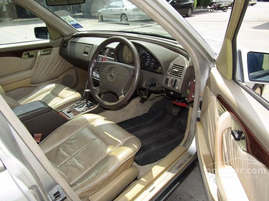 Mercedes-Benz C220 1995 Elegance 2.2 in กรุงเทพและปริมณฑล Automatic ...
