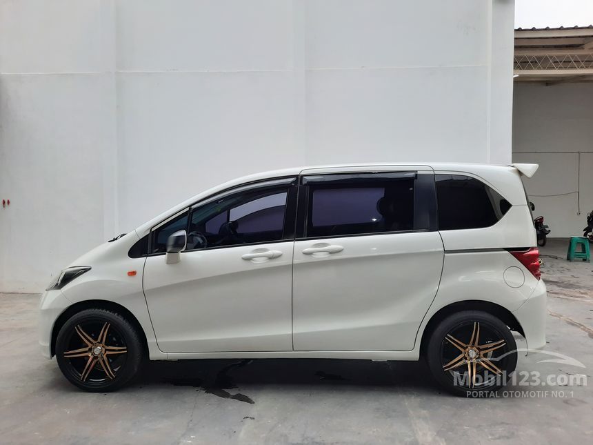 Jual Mobil Honda Freed 2013 S 1.5 di Jawa Barat Automatic MPV Putih Rp 119.000.000 - 6455199 ...