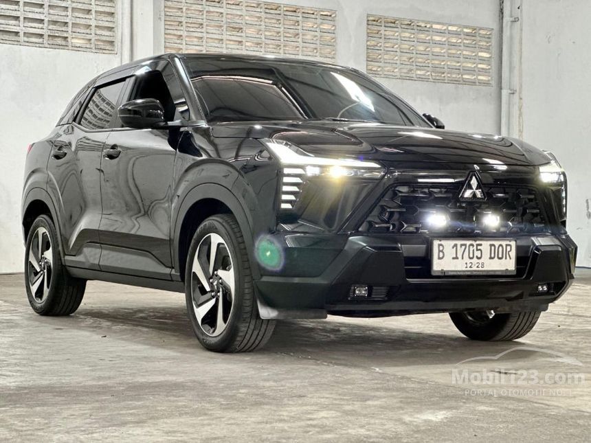 Jual Mobil Mitsubishi XFORCE 2023 Ultimate 1.5 di Jawa Tengah Automatic ...