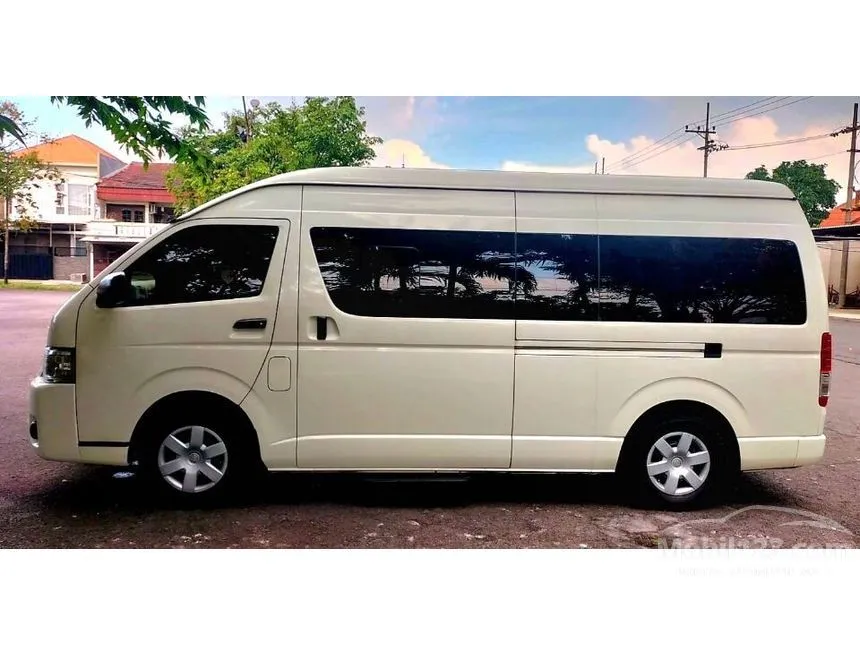 Jual Mobil Toyota Hiace 2016 High Grade Commuter 2.5 di Jawa Timur ...