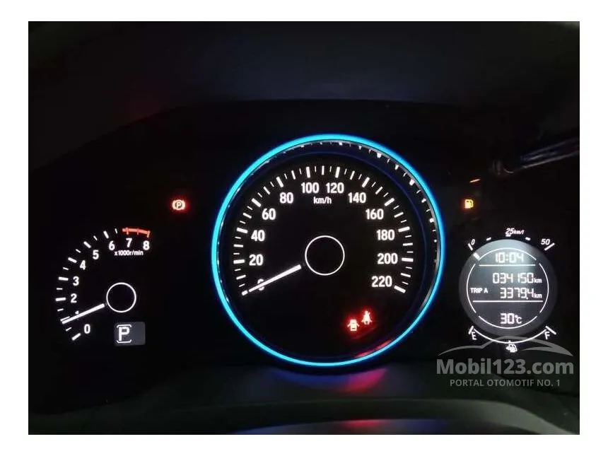 Jual Mobil Honda HR-V 2016 E 1.5 di Jawa Timur Automatic SUV Silver Rp ...